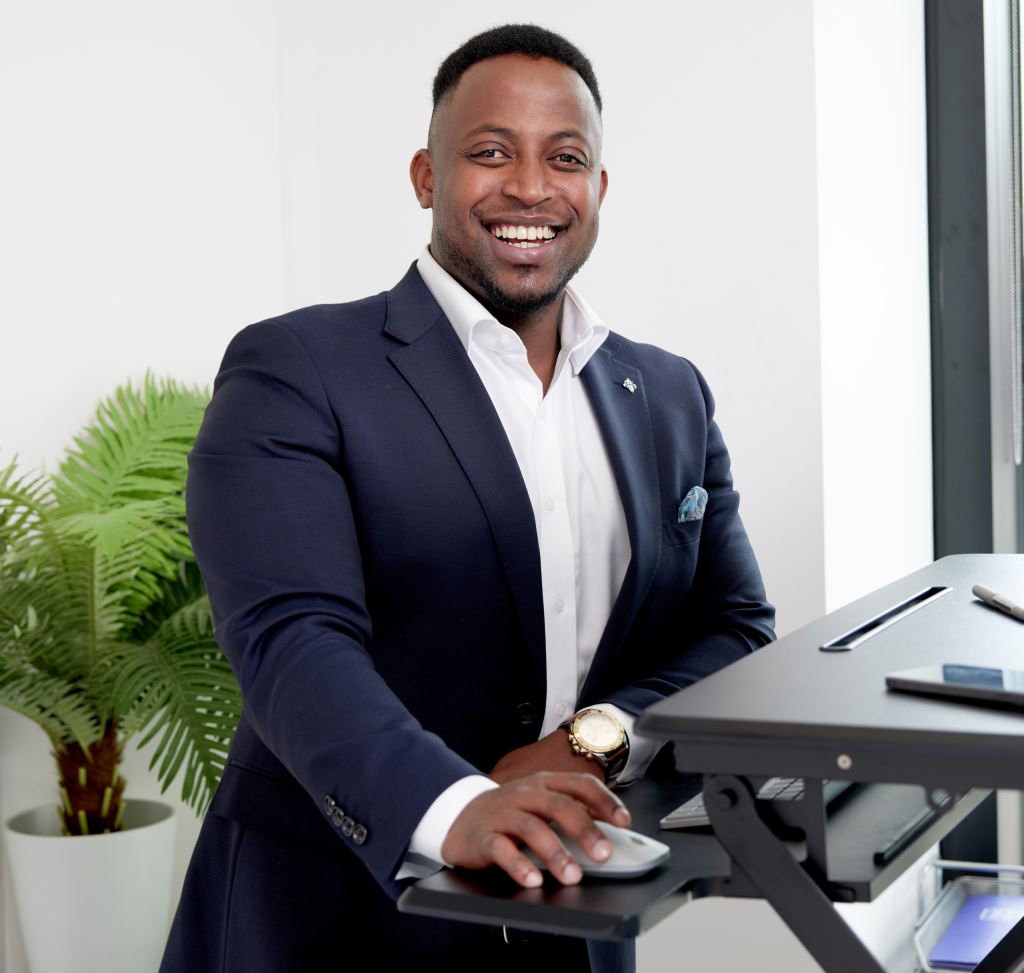 Galance Badibanga - Engage